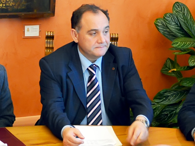 Beni di consumo più cari, Spicuzza: "Messinesi sempre più poveri"