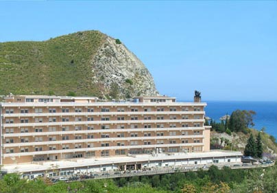 Manda una foto all'ex col cappio al collo, carabinieri intervengono ed ...