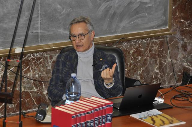 Il Generale Luciano Garofano ospite del Master in Criminologia e ...