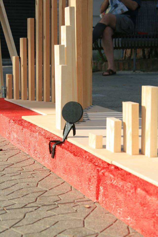 L'installazione artistica in piazza San Sebastiano - Tempostretto