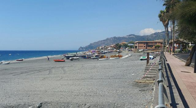 Furci Siculo. "Animal friendly", ecco la spiaggia riservata ai cani