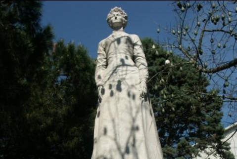 Messina e la Regina Elena che nel 1908 vestì da infermiera e soccorse i ...