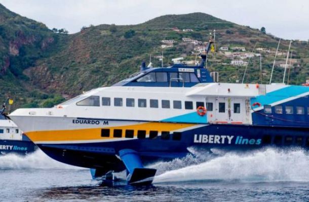 Aliscafi Messina - Reggio, l'unica offerta è di Liberty Lines