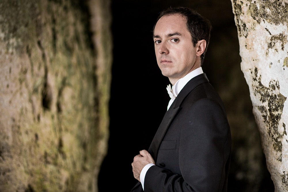 Il pianista Alessandro Marangoni in "Rossini e Chopin: un dialogo ...