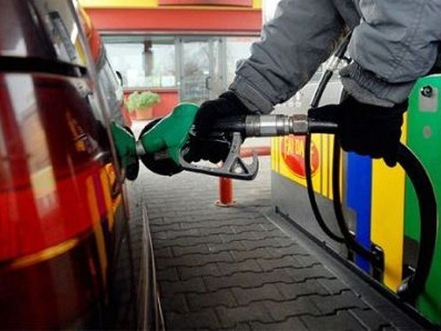 "In Sicilia gasolio di nuovo oltre i 2 euro, taglio reale dimezzato ...