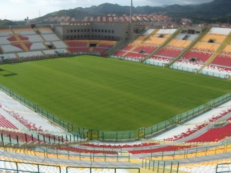 Messina. Allo stadio tornano i concerti: Vasco nel 2022, Ferro e ...