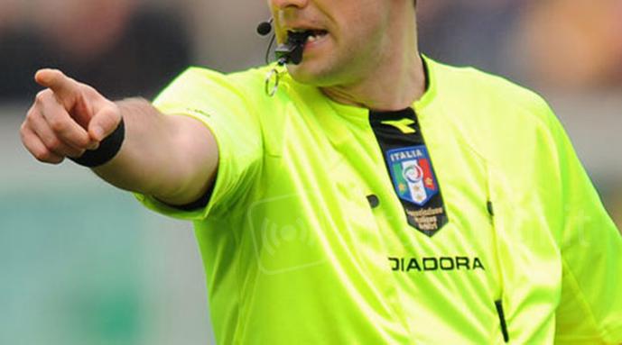 “L’arbitro di calcio e il rispetto delle regole”
