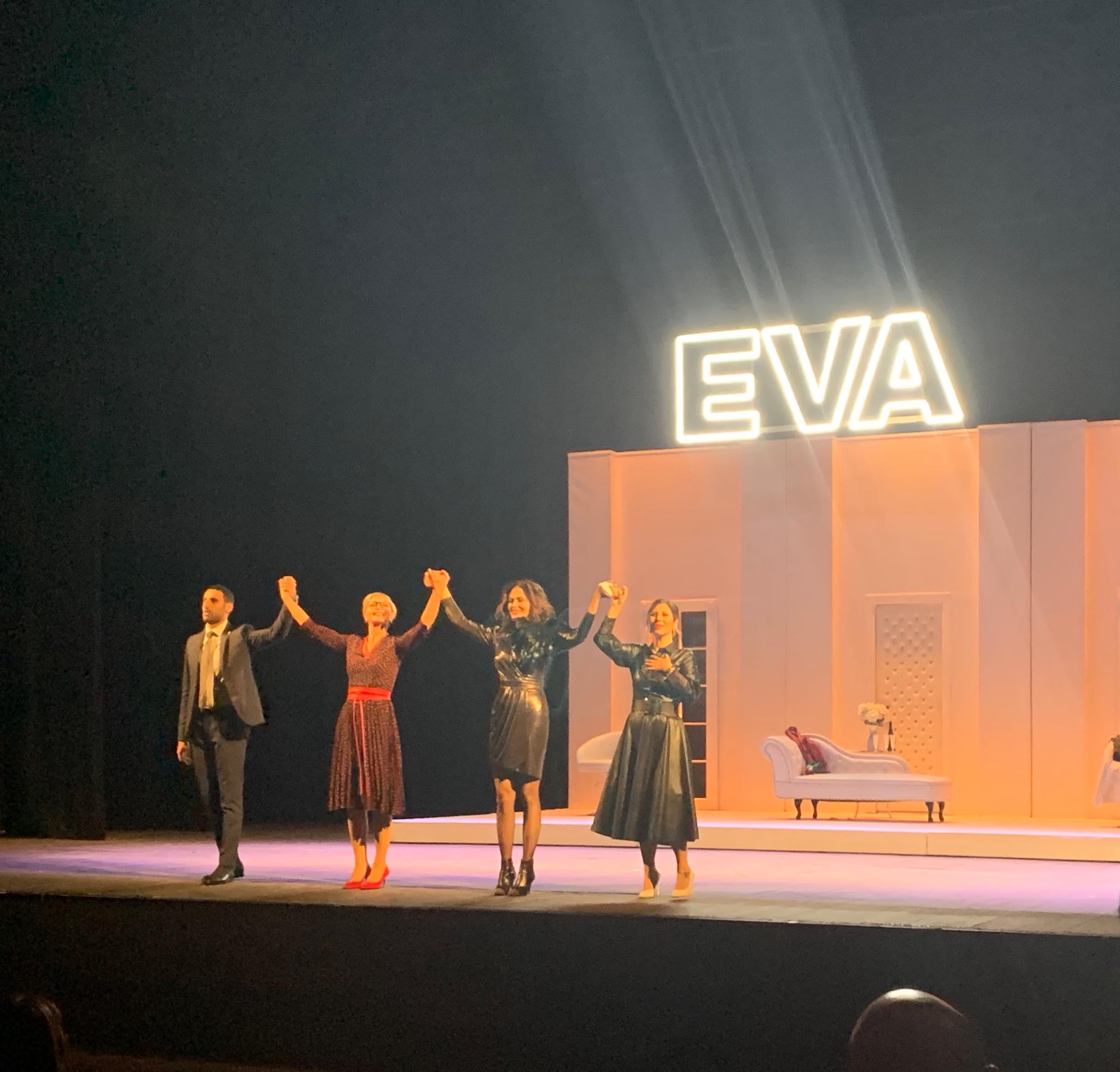 “Figlie di E.V.A”: Cucinotta, Andreozzi e Belvedere incantano con la ...