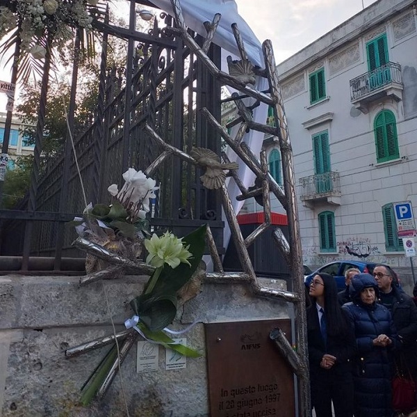 Una stele per Valeria e per tutte le vittime della strada VIDEO