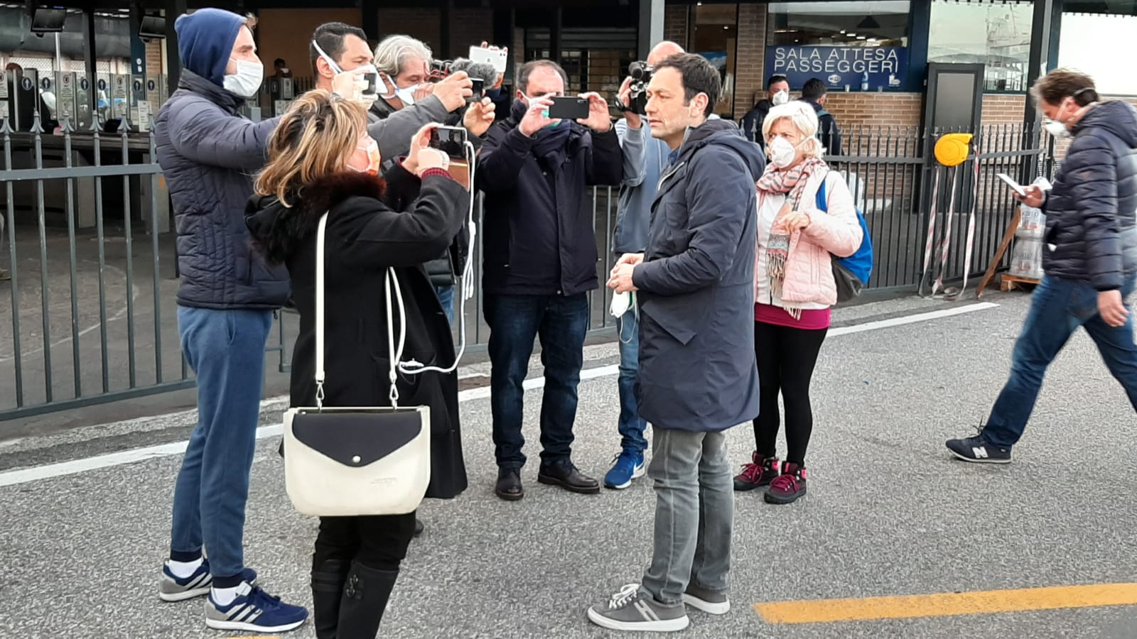 Messina zona ultrarossa. L'assessore Razza: "De Luca rettifichi ordinanza"