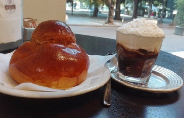 "Mezza con panna e brioscia": e a Messina è subito estate VIDEO