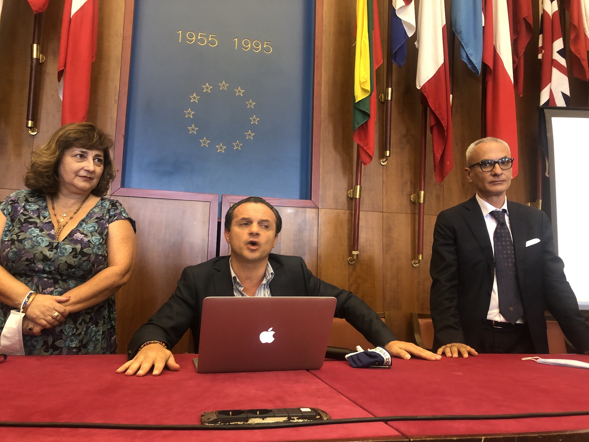 Ecco i nuovi assessori di De Luca. E cambia anche il vicesindaco