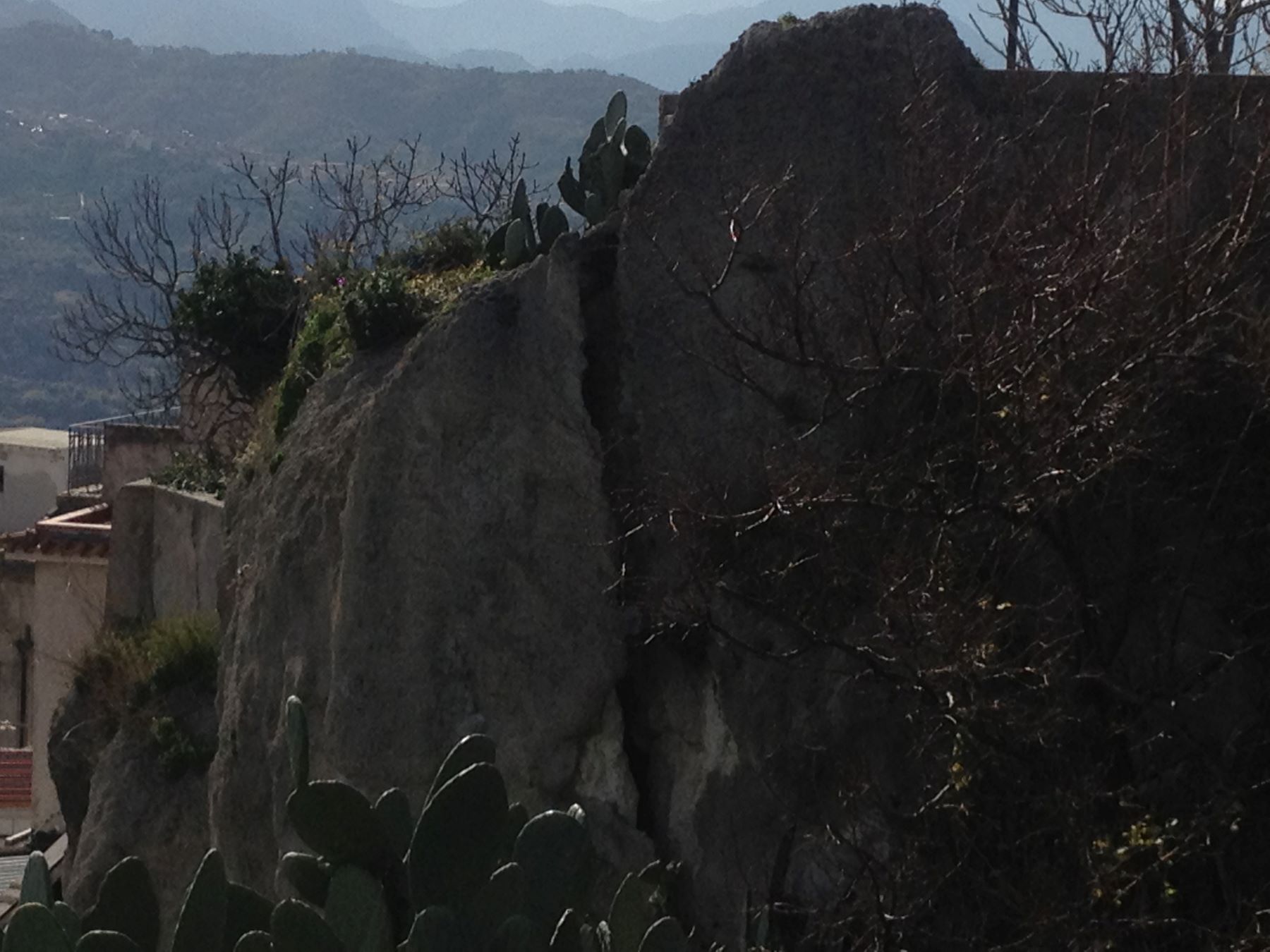 Roccavaldina, aggiudicati i lavori per il consolidamento del centro abitato