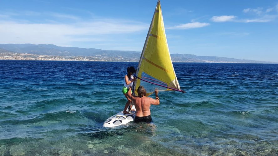 Messina, "Windsurf - Beach volley". Il progetto che aiuta gli studenti ...