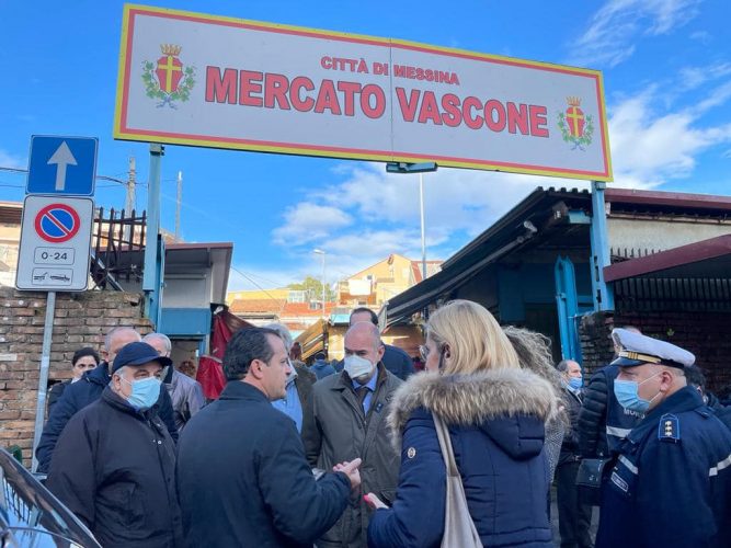 Mercati a Messina. De Luca: "Inizio lavori a gennaio al Vascone e a ...