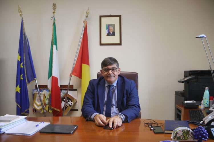 Minacce a Mega, l'invito della Uil: "Vada avanti"