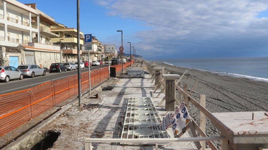 Furci Siculo, il lungomare diventa più sicuro e più bello VIDEO