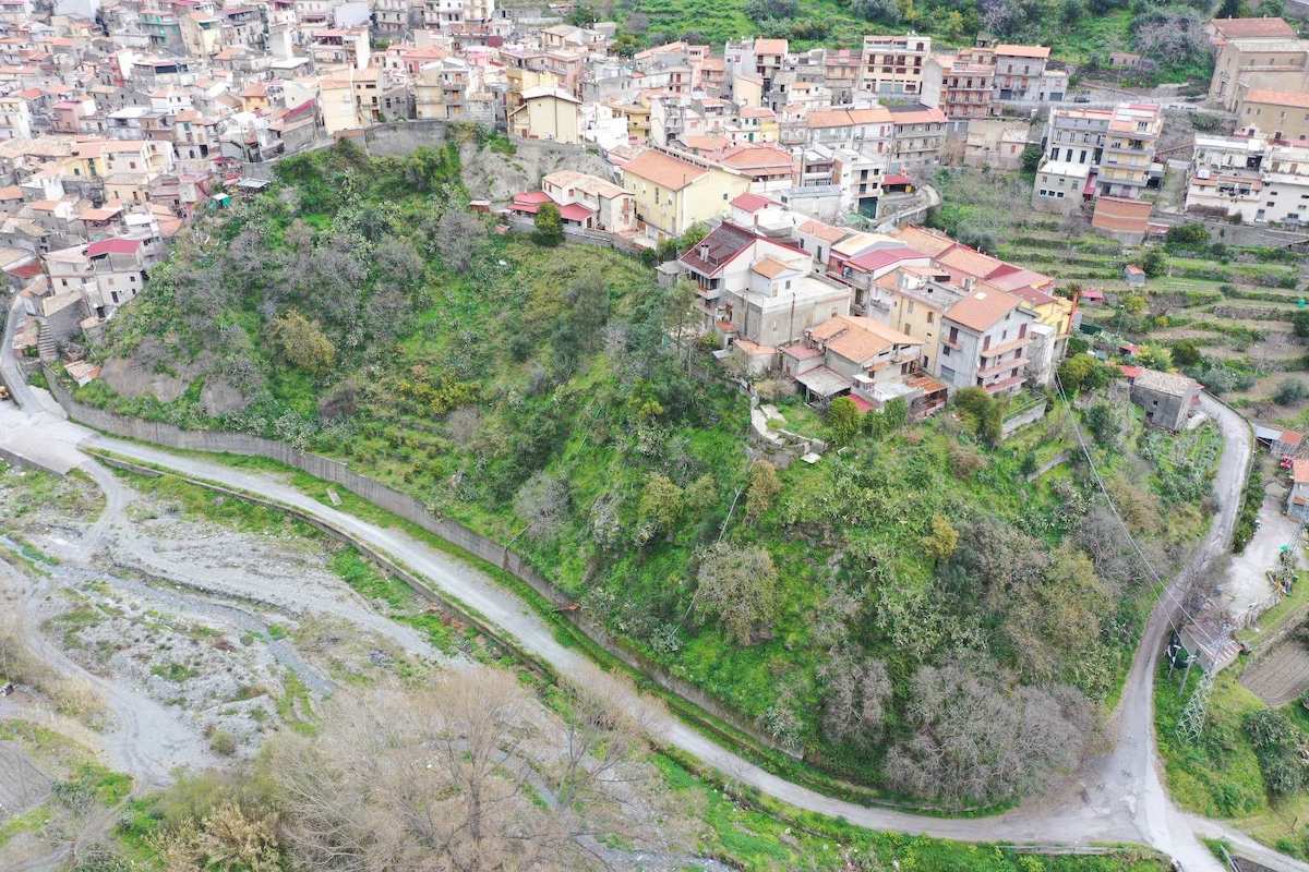 Mandanici. Altri 2 milioni di euro per mettere in sicurezza i quartieri ...
