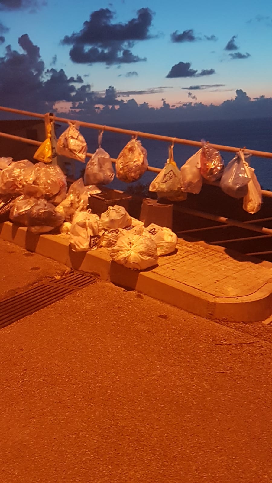 Città metropolitana di Messina. Cartolina da Piraino