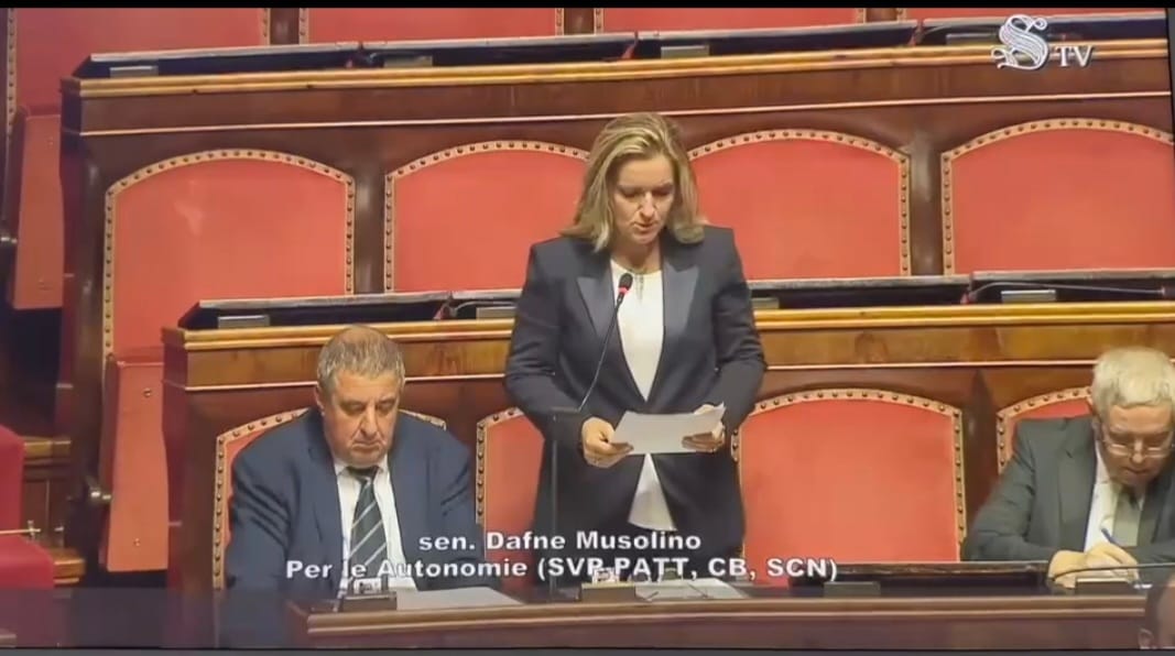 Governo, dopo Gallo anche la senatrice Musolino si astiene: "Meloni ...