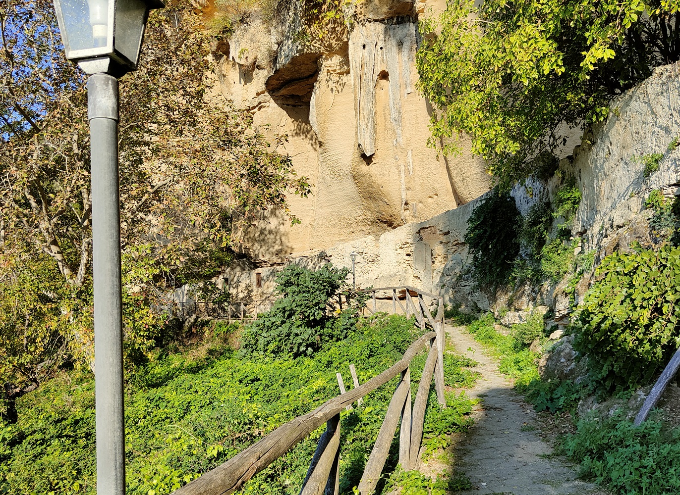 Rometta, progetto da oltre 900mila euro per le grotte saracene