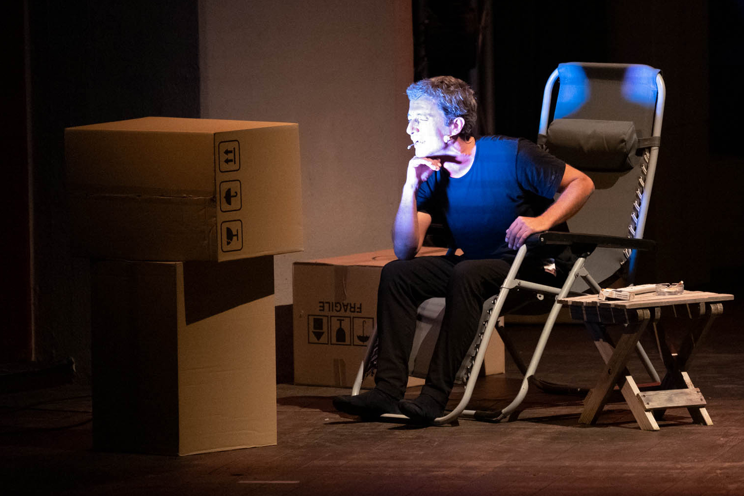 "Scatola". La globalizzazione è fallita e Vella lo racconta tra prosa ...