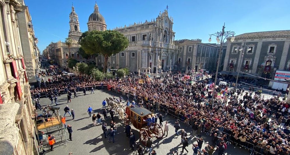 Catania festeggia S. Agata, turisti da tutto il mondo per la festa ...