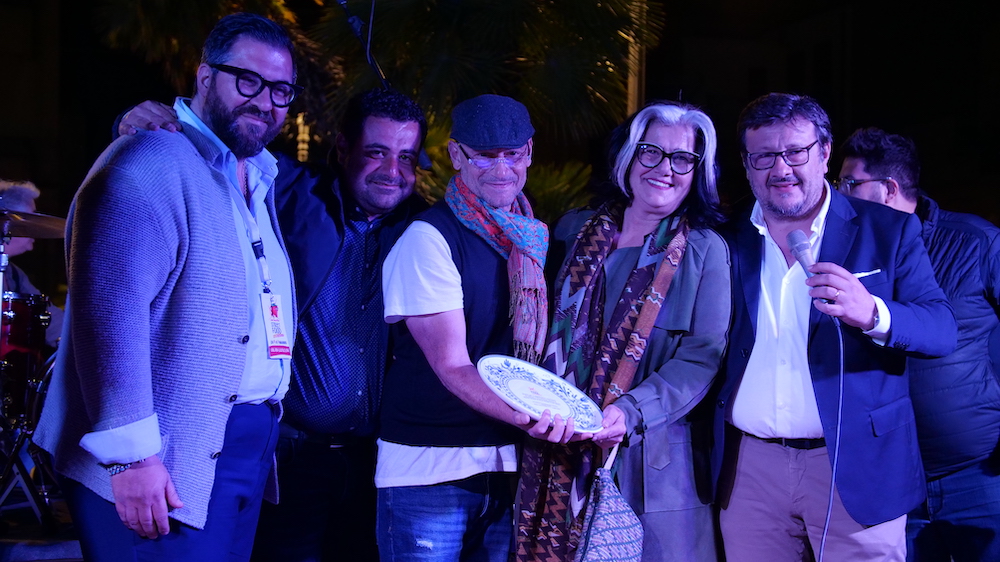 Street food, in 27mila a S. Teresa: vince il panino "cu pruppu rustutu ...