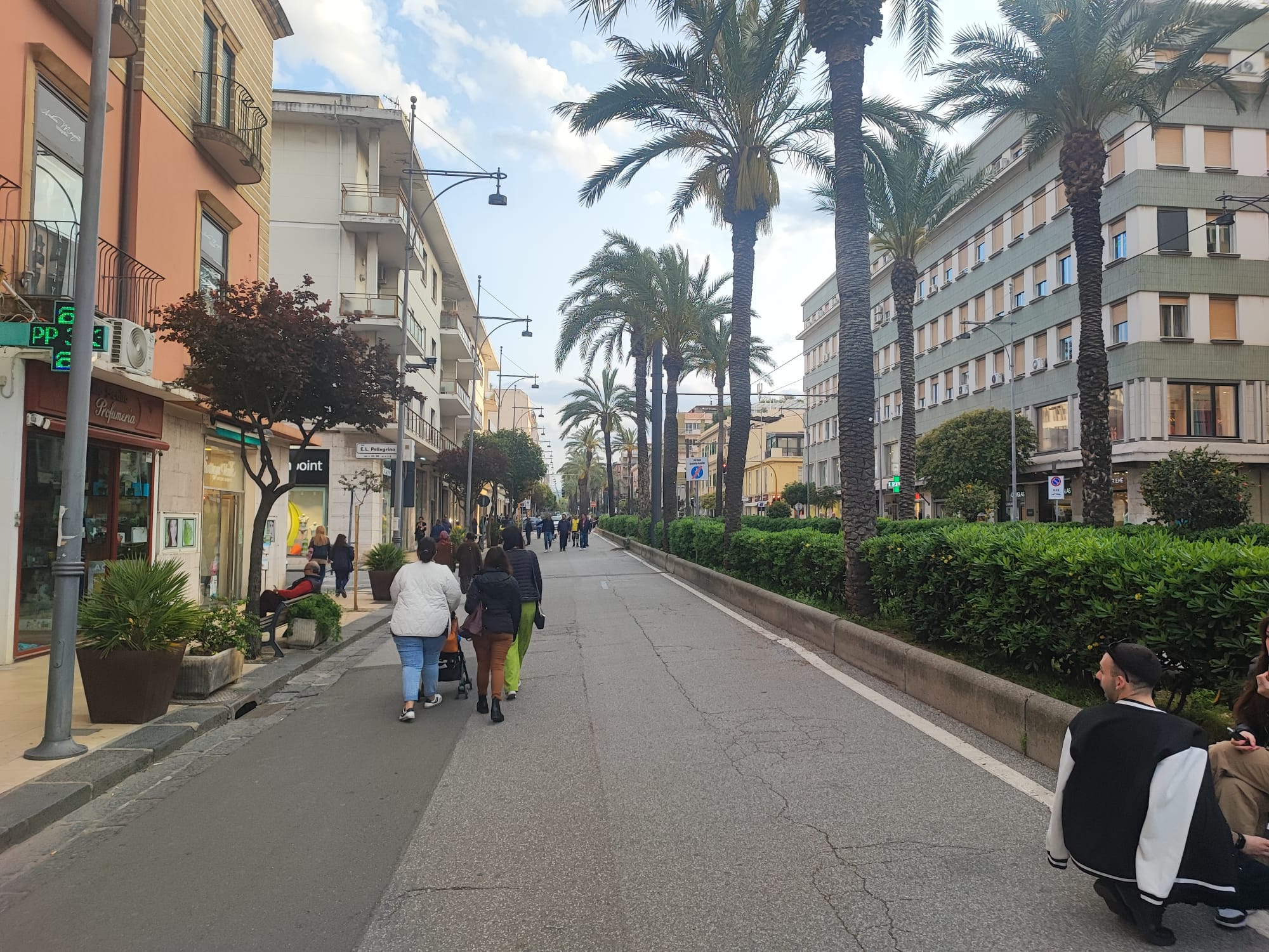 "L'isola pedonale favorisce il commercio ma ci vuole un trasporto ...