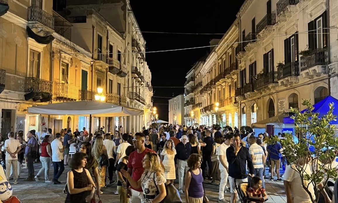 Milazzo, torna l’isola pedonale. Sarà attiva dal venerdì alla domenica