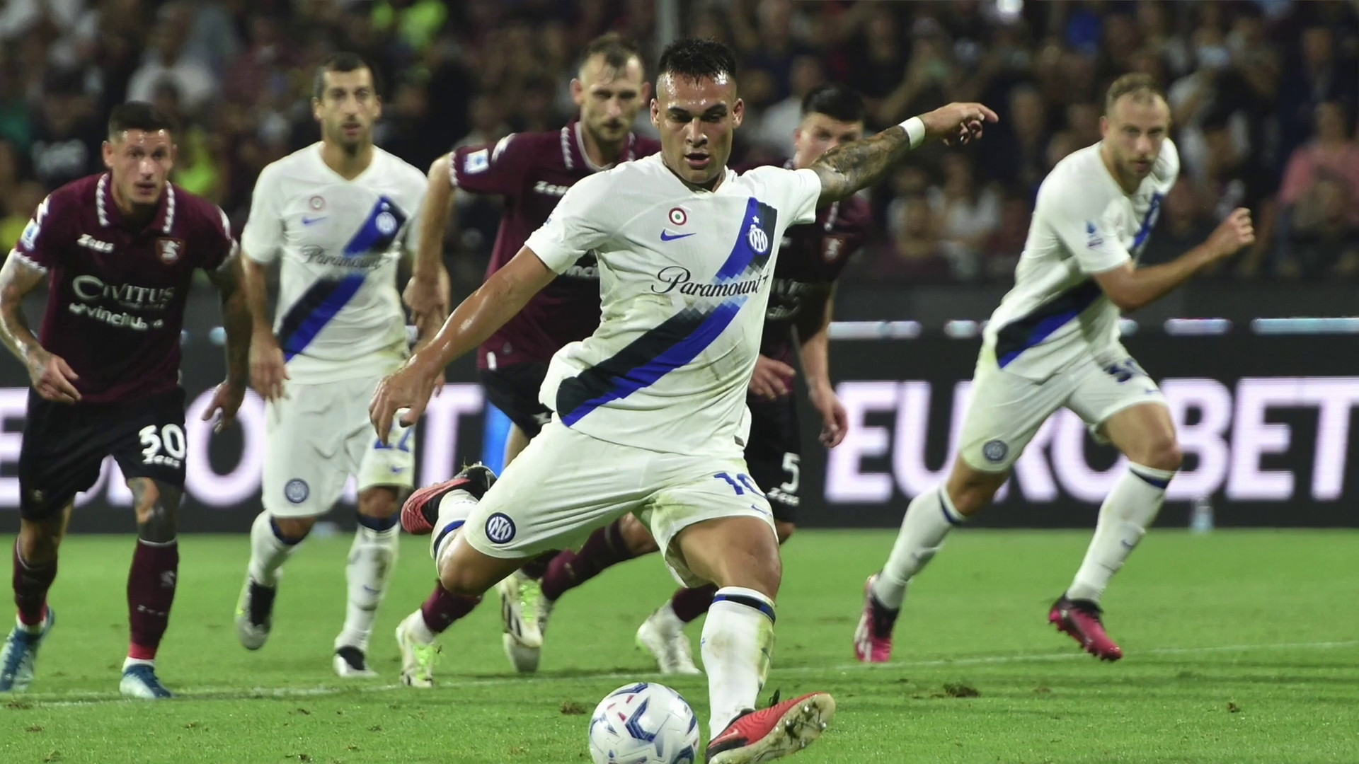 Il Pallone Racconta - Le milanesi a +4 sul Napoli