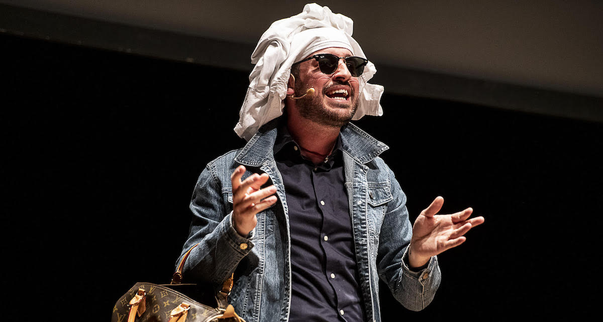 Filippo Caccamo dal web al palco, con "Tel chi Filippo!" in scena al ...