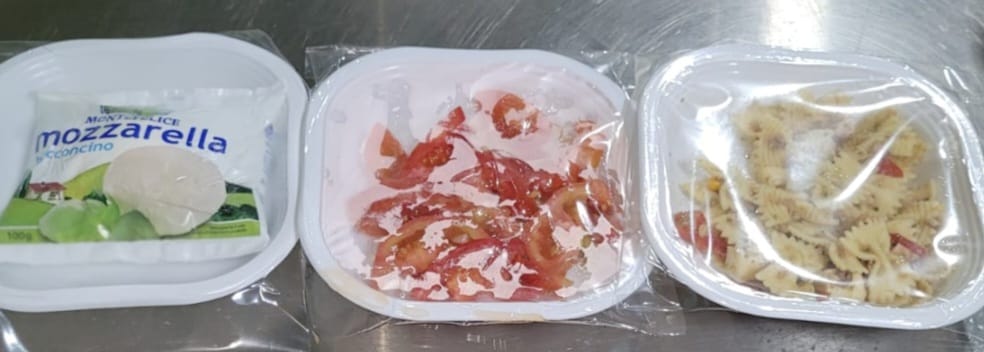 Messina. "Pasta fredda e mozzarella: ecco il ricco cenone natalizio per ...