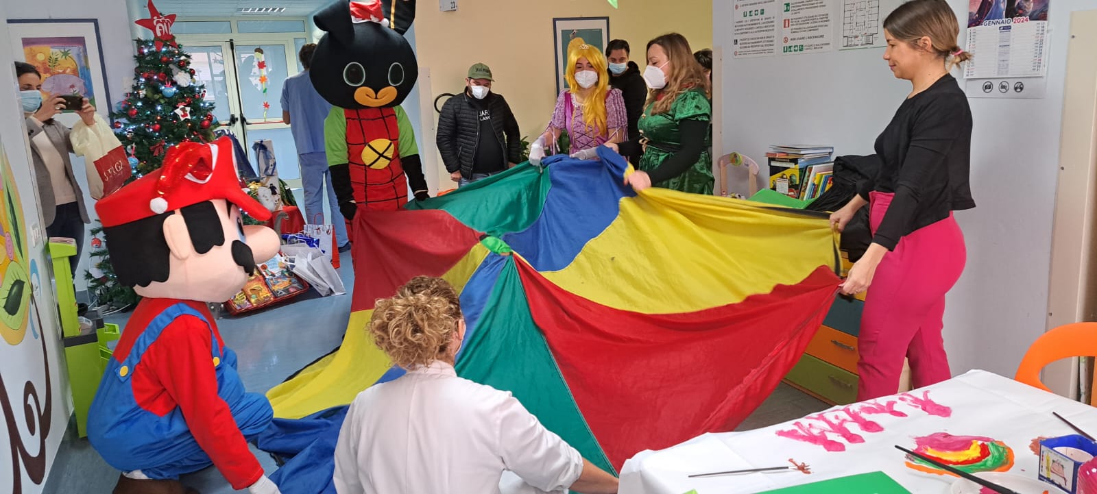Reggio. ‘Reggio Christmas City’, regali e sorrisi per i bimbi dell ...