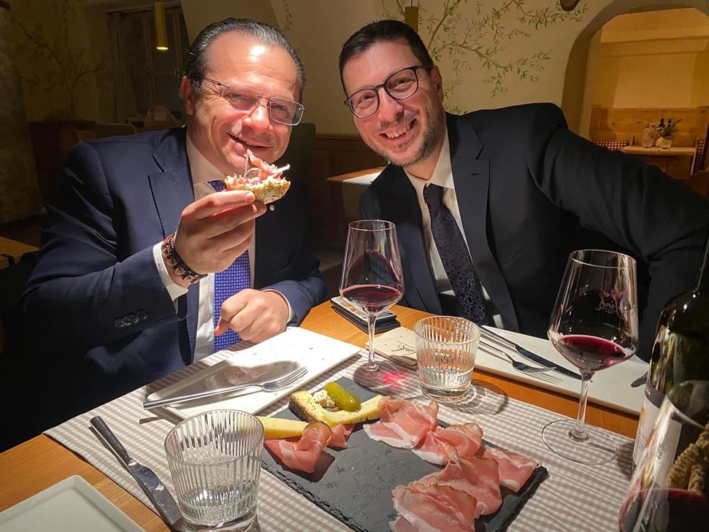 De Luca fa breccia a Bolzano. Due sudtirolesi di Messina: "Nasce un ...