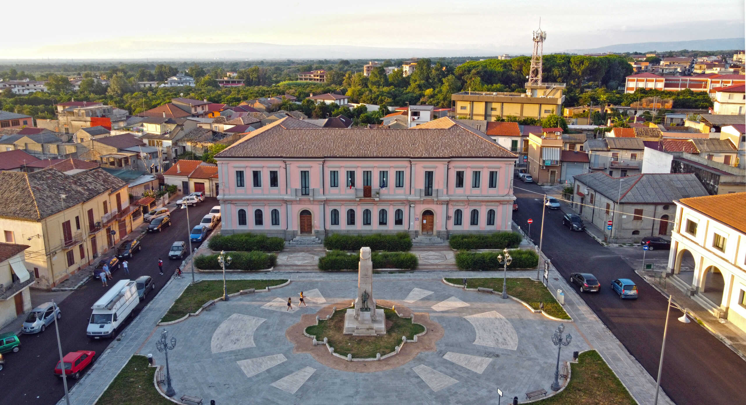 Occhiuto: "Tutta la Calabria fa il tifo per Taurianova ‘Capitale ...