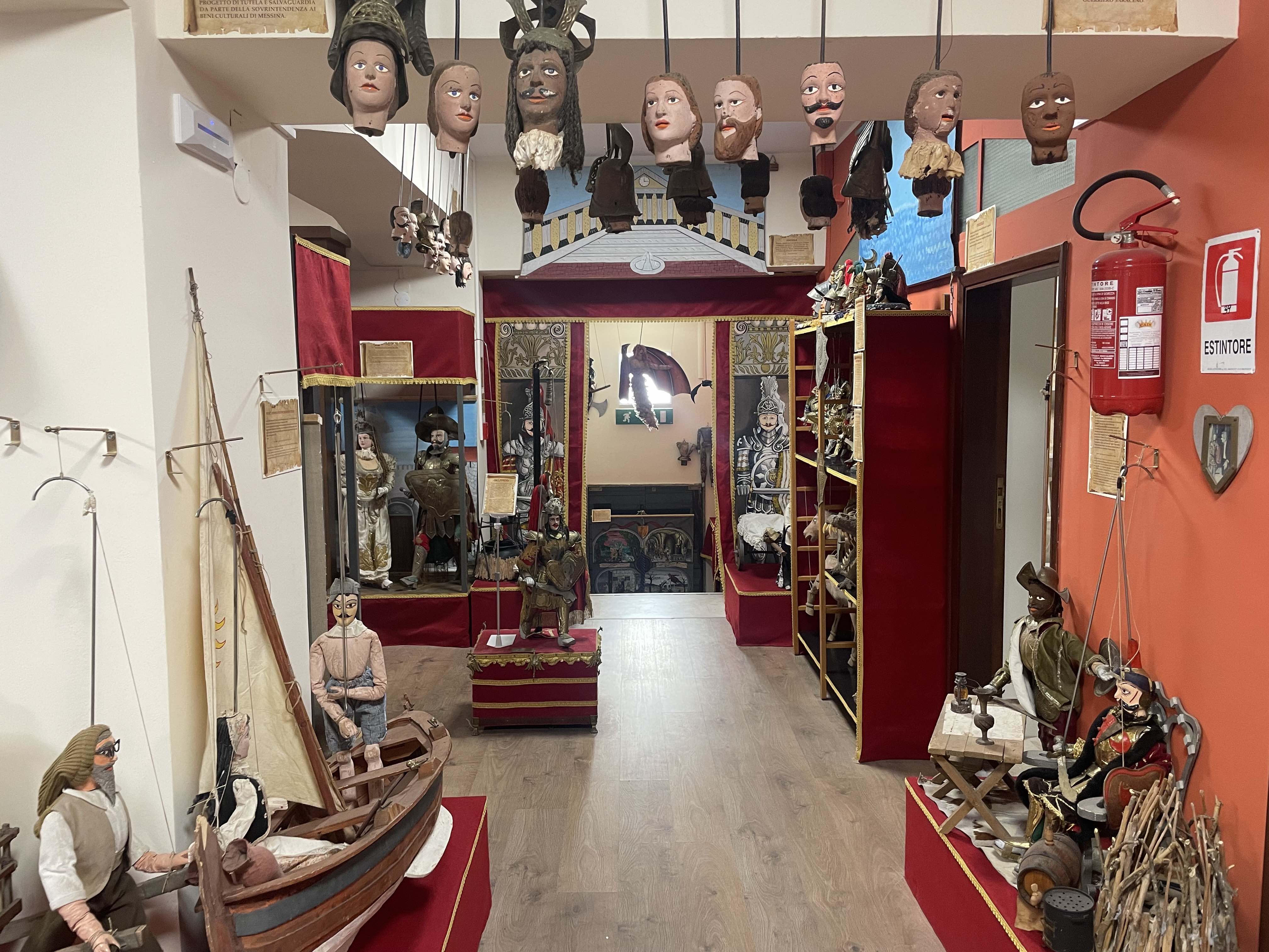 A Messina apre il museo dei pupi. La storia dei Gargano, pupari da sei ...
