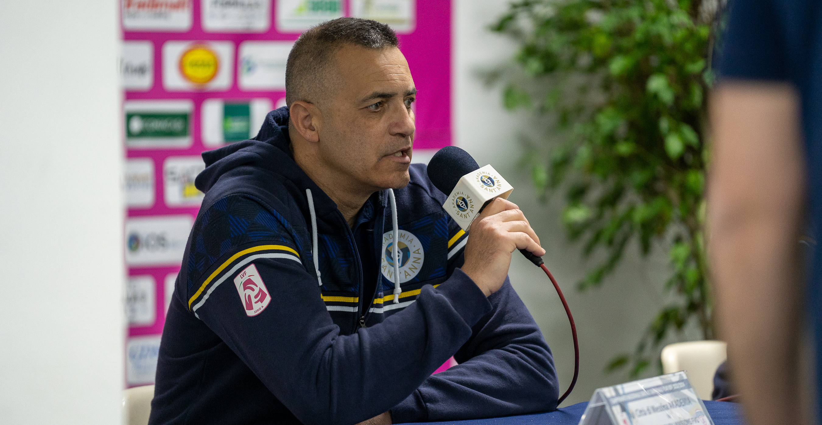 Bonafede: "Abbiamo preso una sberla" e annuncia l'americana Vernon