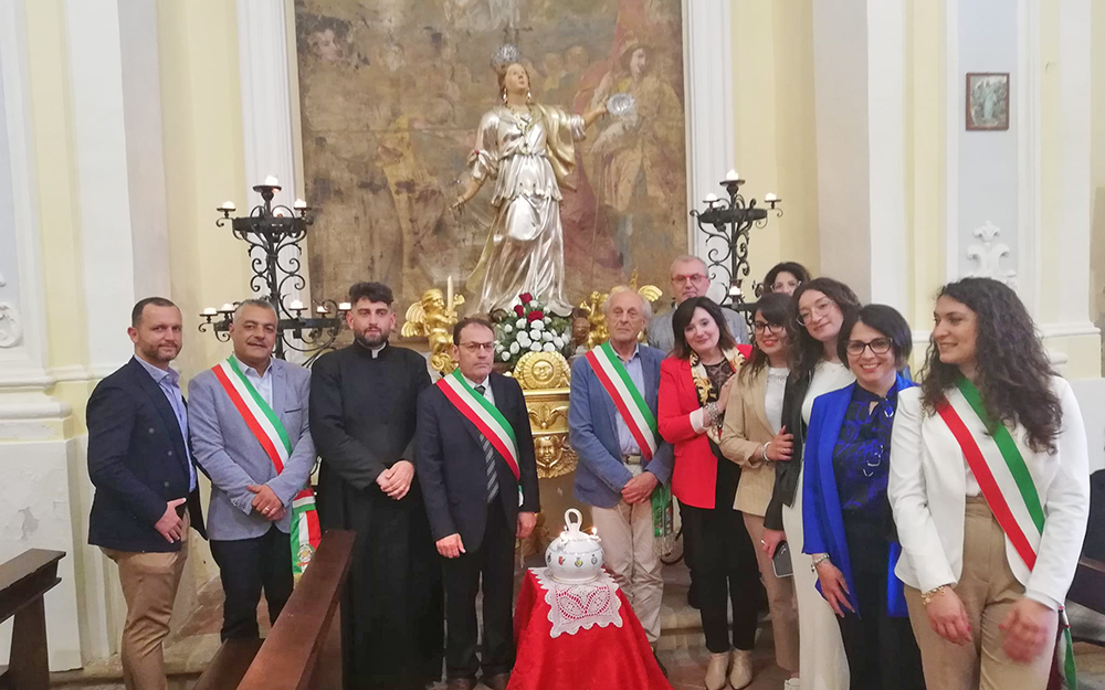 La lampada di Santa Domenica illumina Mandanici: fede, cultura e ...