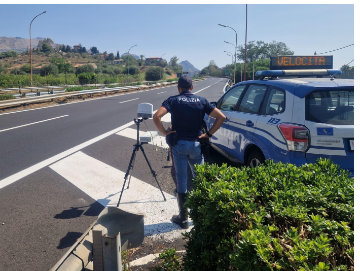 Polstrada. A18 e A20, i controlli della velocità fino al 29 dicembre