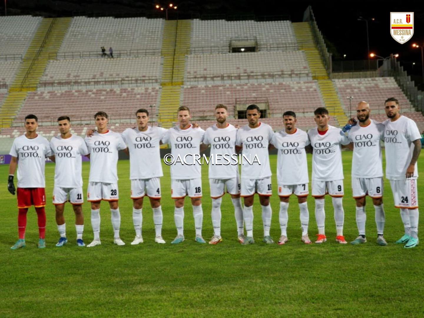 I giocatori del Messina "tifano" Modica: "Mister, ripensaci"