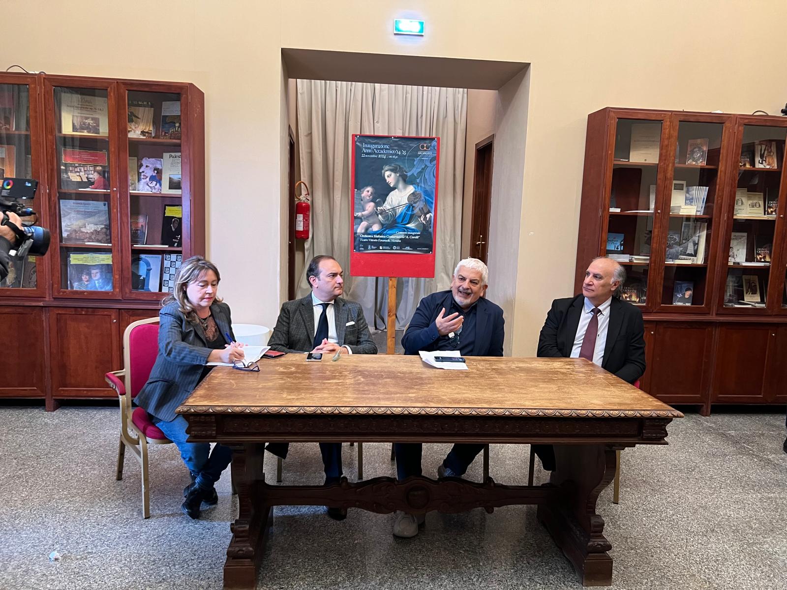 Il Corelli inaugura l'anno accademico con un concerto al Vittorio Emanuele