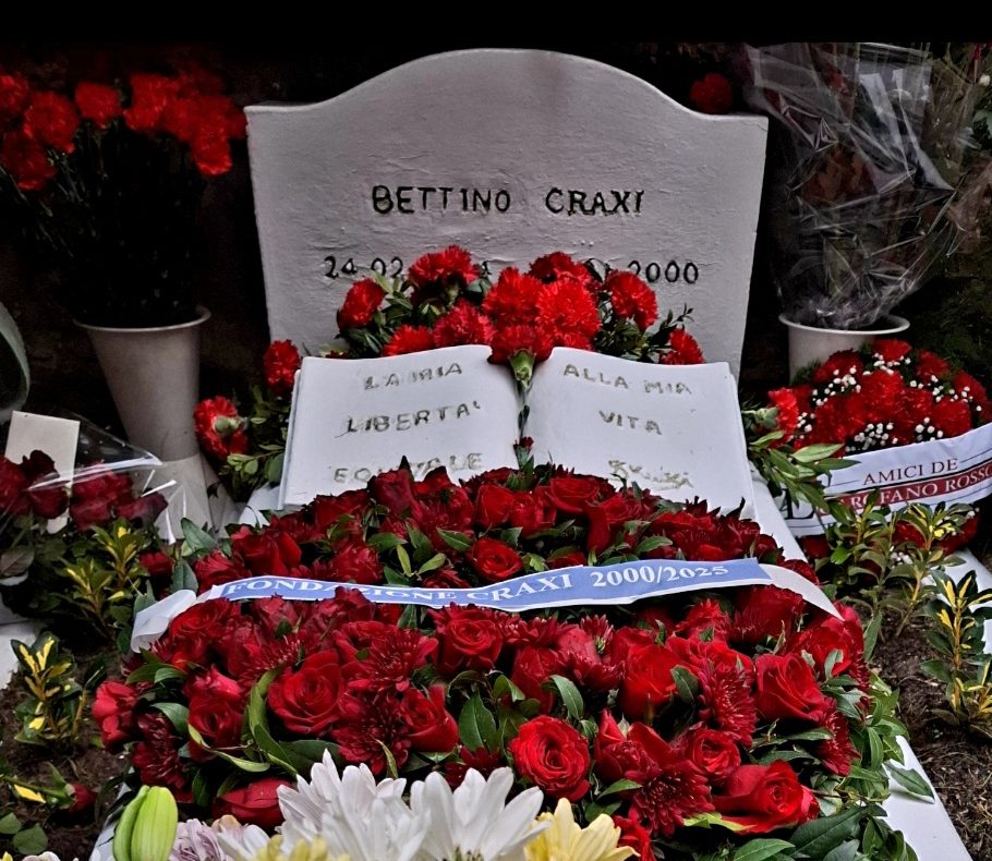 Bettino Craxi. 25 anni dopo la morte, il ricordo dei socialdemocratici ...