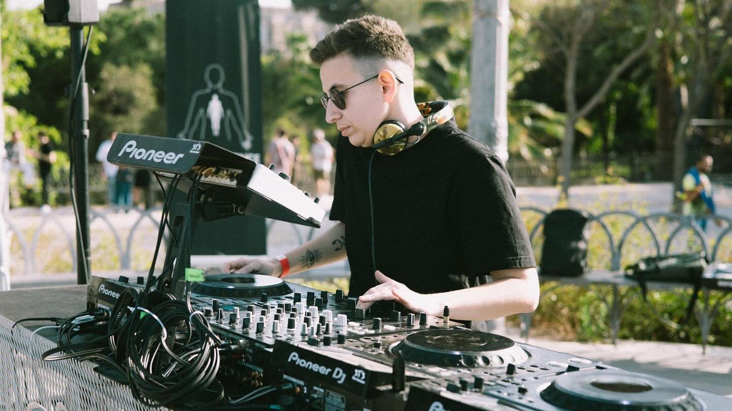 Asacom di giorno e dj di notte: la messinese Valeree farà ballare Casa ...