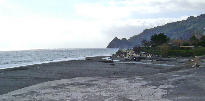 Stagione balneare 2025, ecco i tratti off limits sulla riviera jonica ...