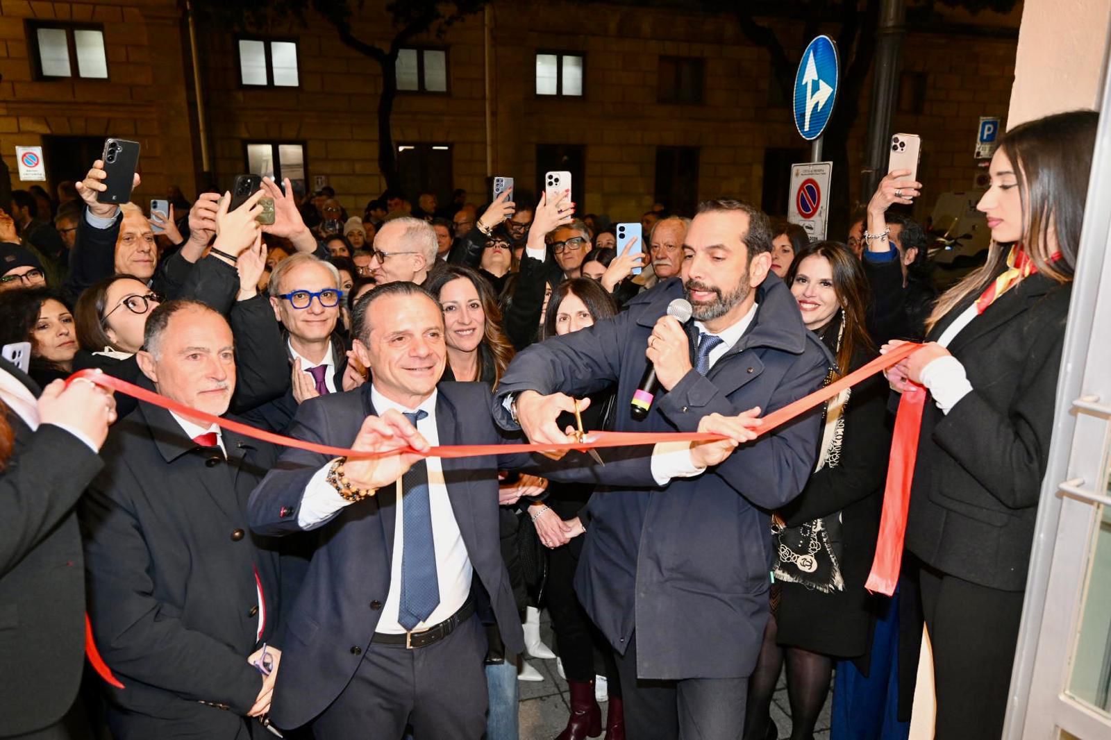 De Luca: "Messina modello nazionale, Schifani prenda esempio da Basile ...